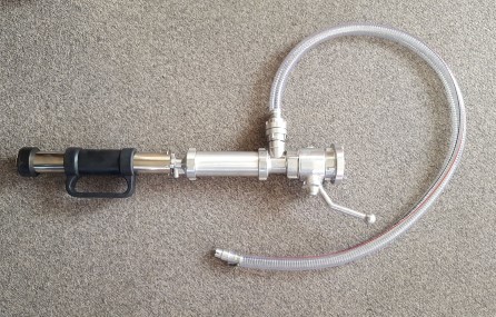 Portable foam applicator with tube | Products | Traconed