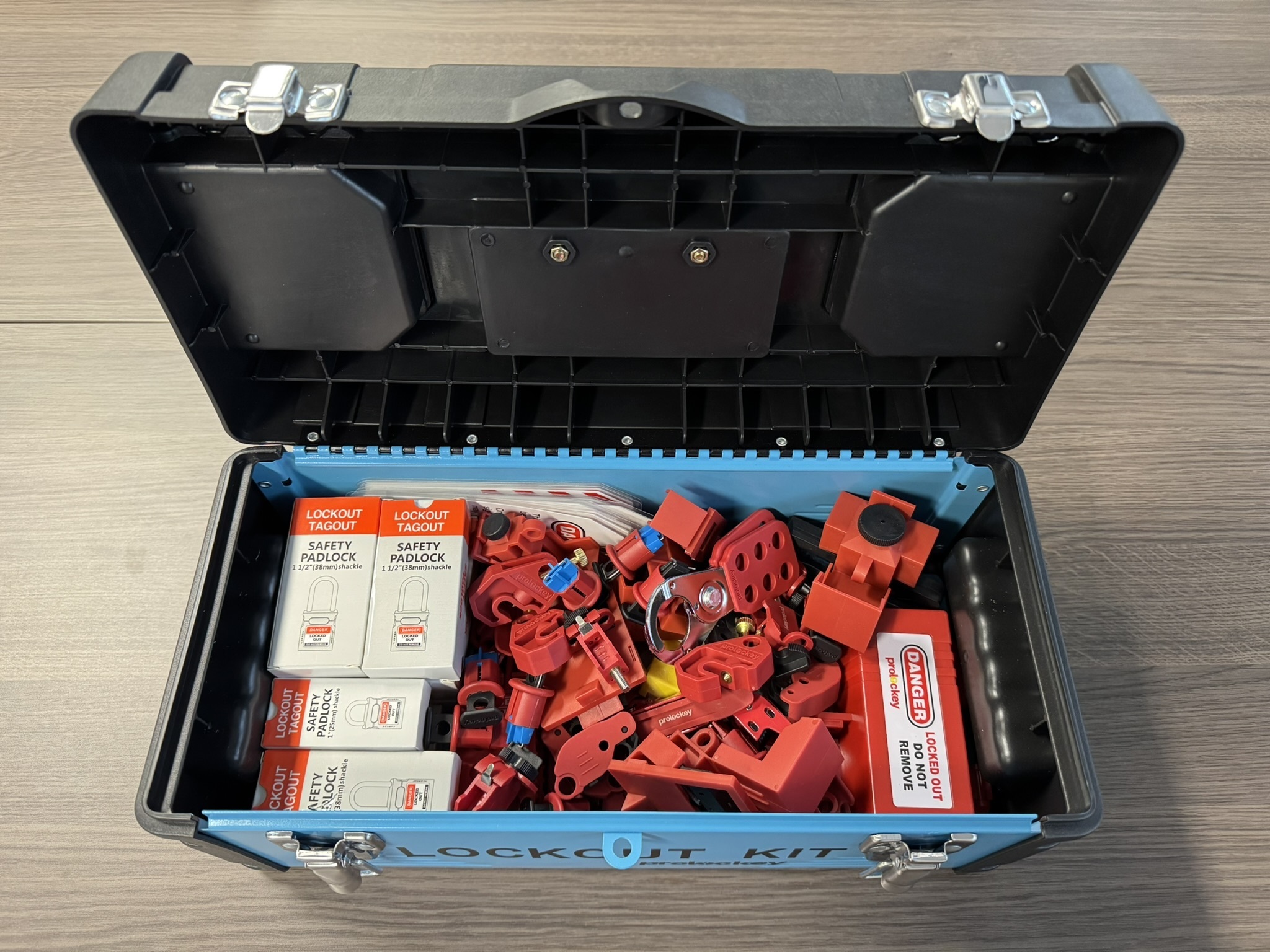 Ultimate electrical LockOut TagOut kit TR35 | Products | Traconed